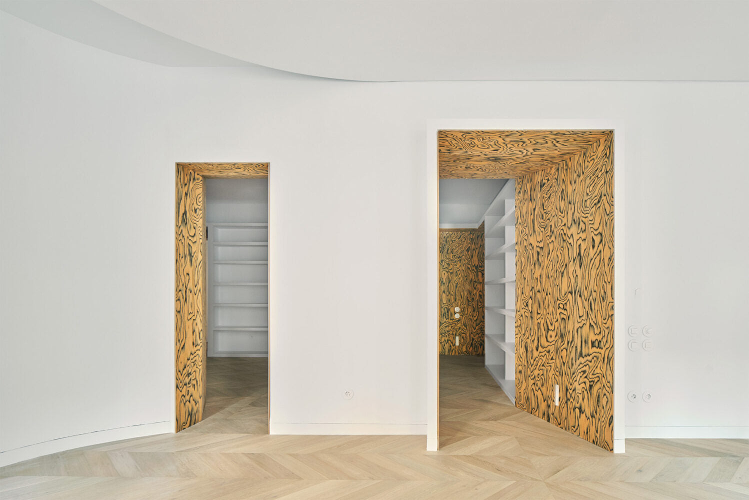 Material Study: Alpi Ettore Sottsass Veneer